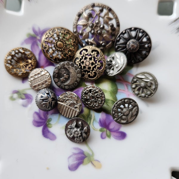 Antique Buttons - Etsy