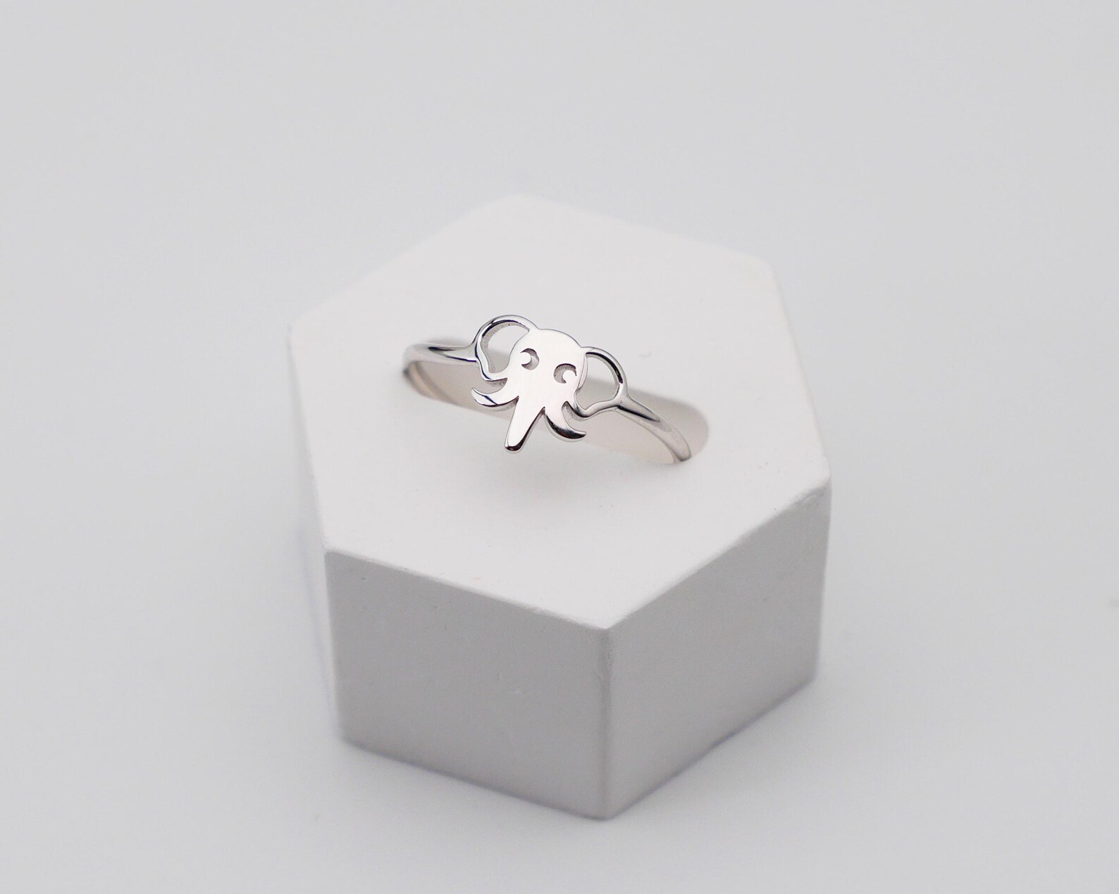 Dainty Elephant Ring, Cute Elephant Face Ring, Elephant Lover Gift ...