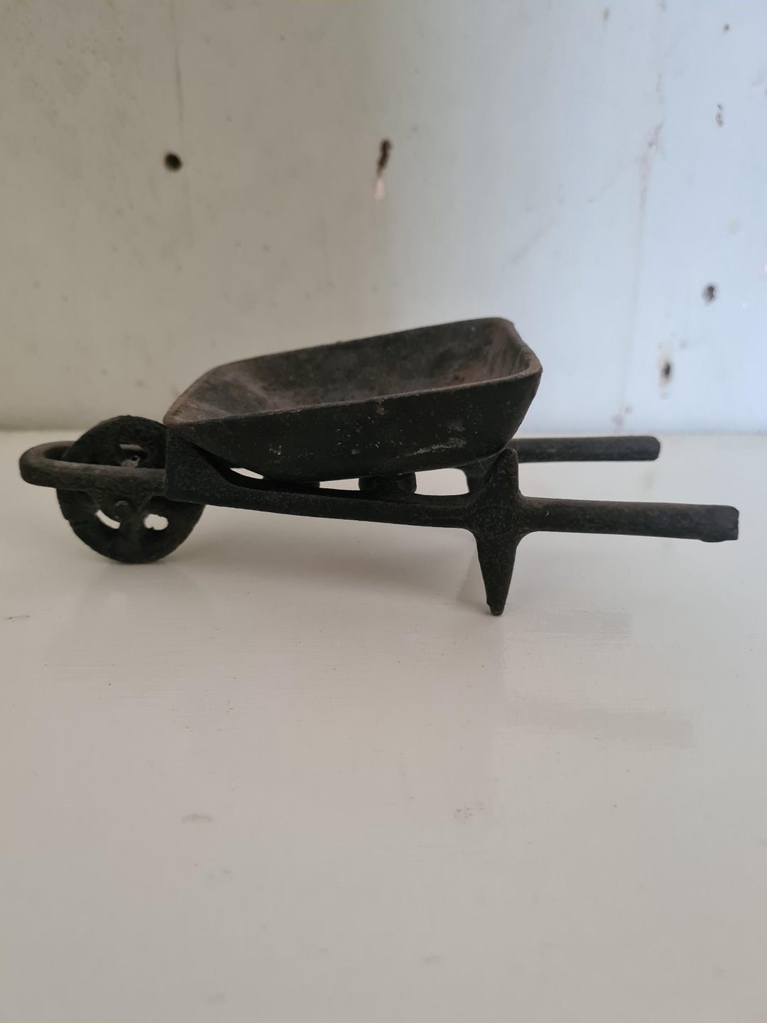 Mini Cast Iron Wheelbarrow (2 Piece) - Etsy
