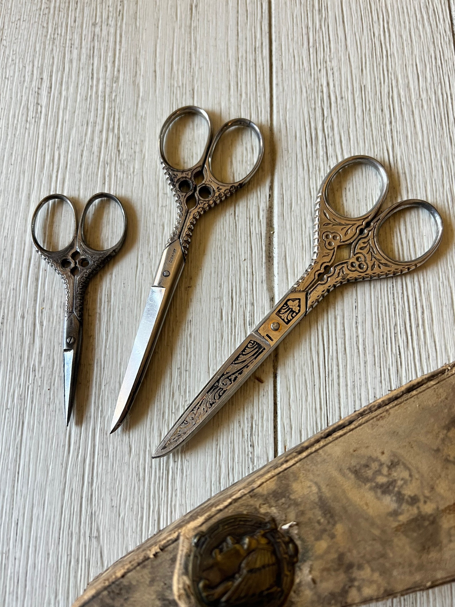 Antique Scissor Case Keeper Leather Velvet Holder 3 Pair Vintage ...
