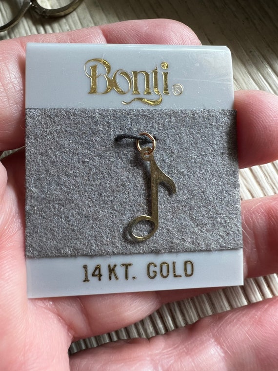 14k Gold Charm Music Note NOS On Original Card - Gem