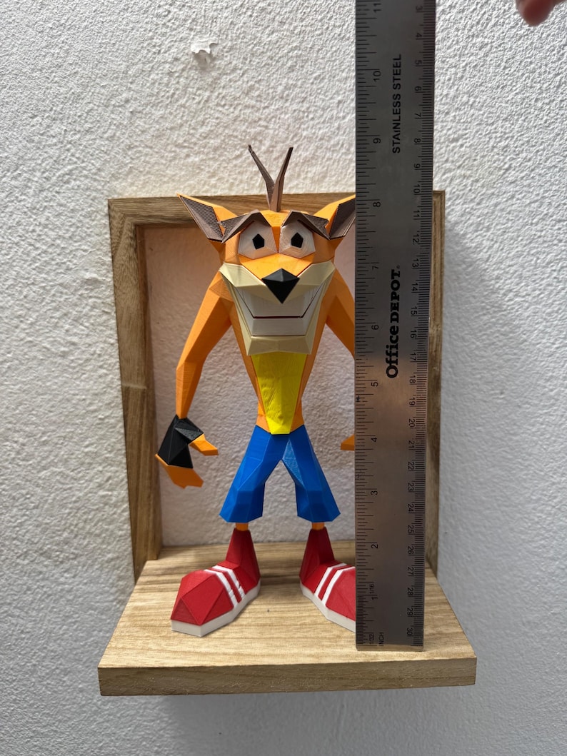 Crash Bandicoot (PS1) – Low-poly 3D Figure | Ships in Pieces ...