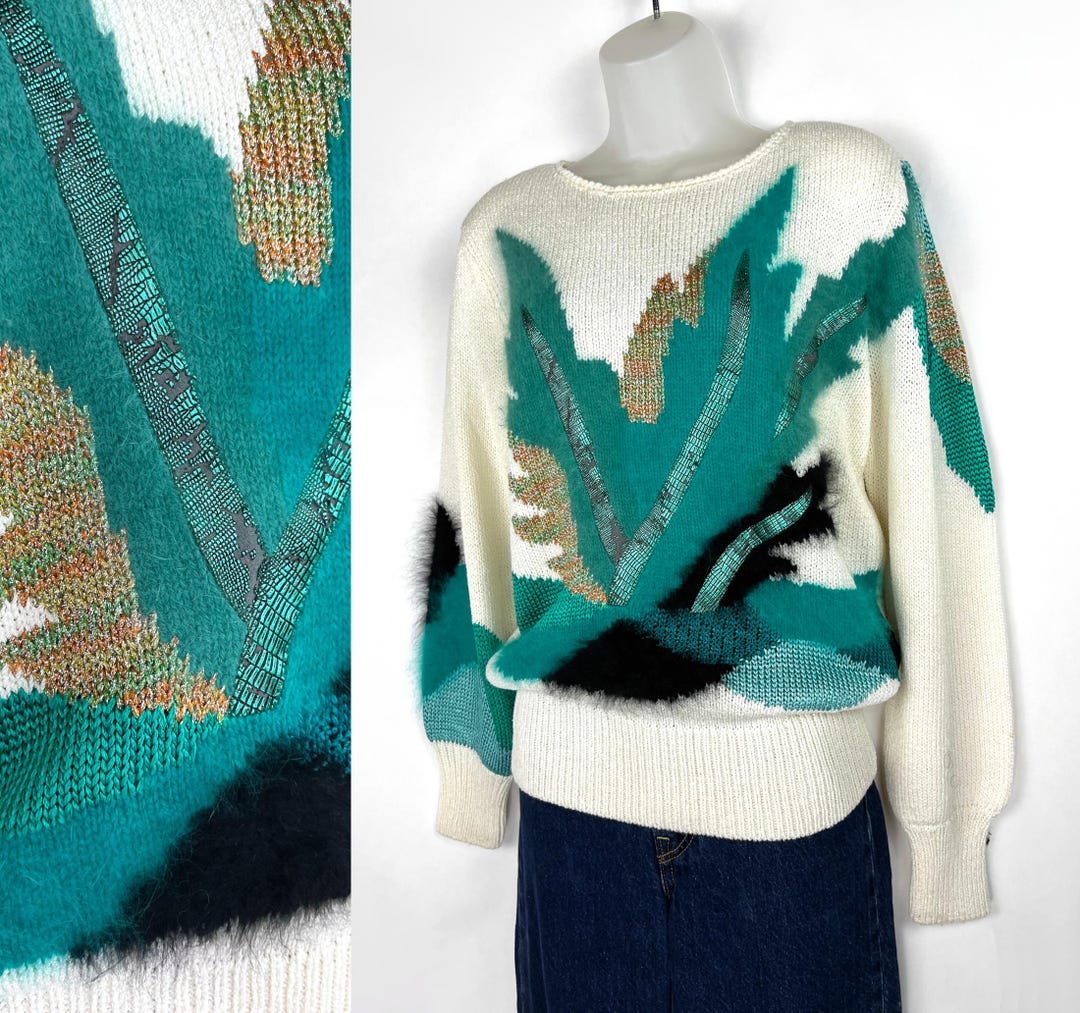 90s Vintage Cream and Green Angora Accent Leaf Motif Intarsia Sweater ...