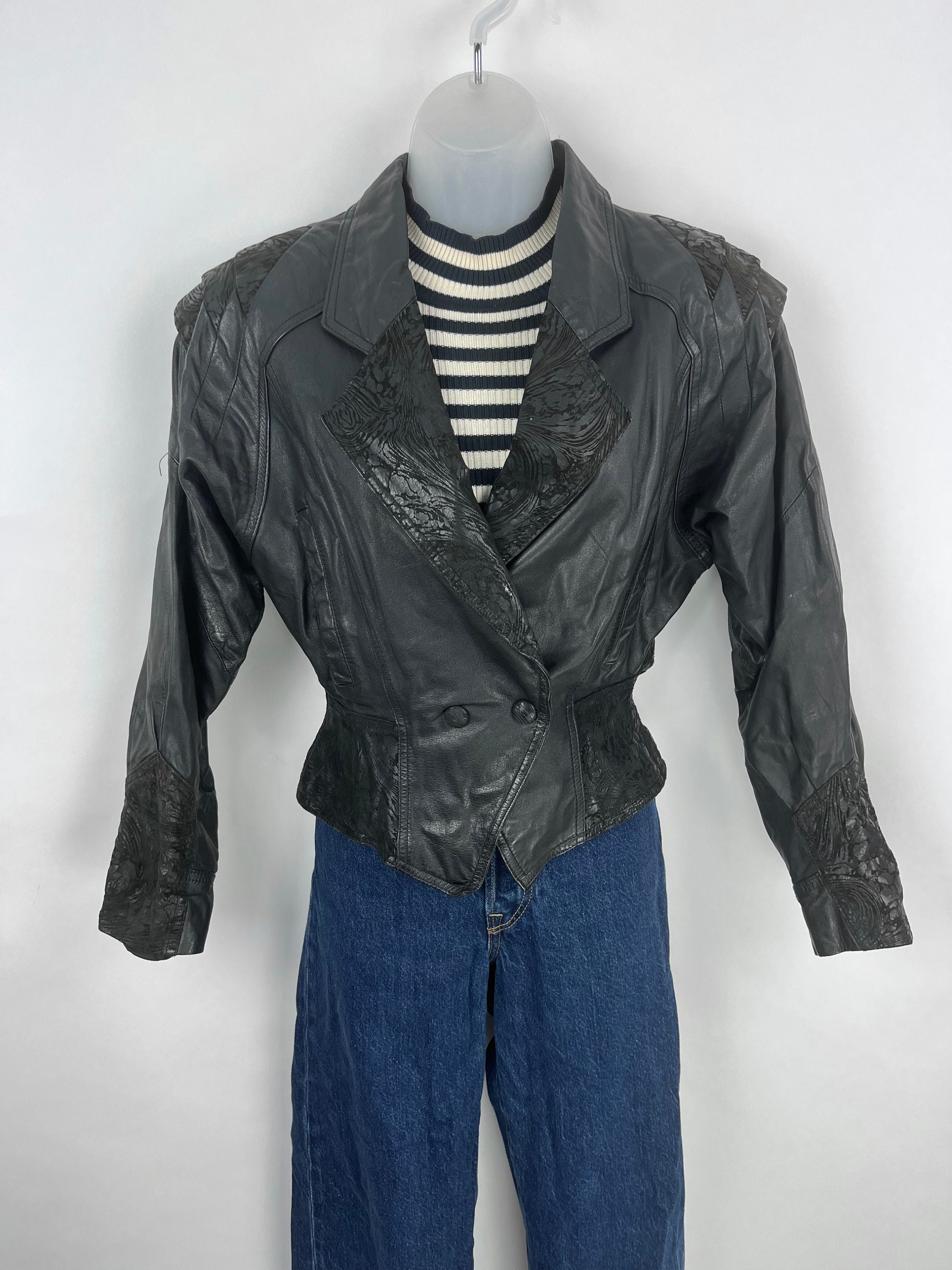 80s Vintage Black Leather and Embossed Suede Cinch Waist 80s Vintage Black Leather and Embossed Suede Cinch Waist