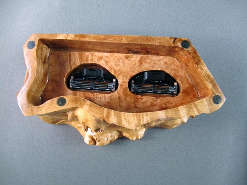 Razor Handle Mach 3 and Natural Edge Box Men's Shaving Gillette ...