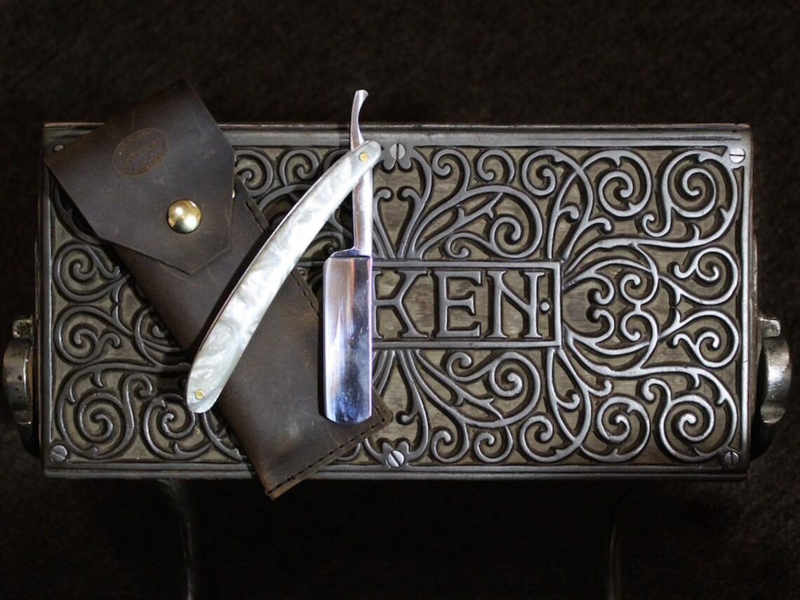 Monogrammed Leather Case for Straight Razors Personalized - Etsy