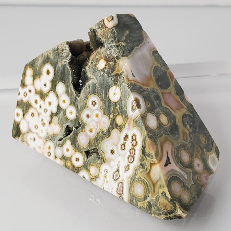 Green and Cream Jasper - Etsy UK