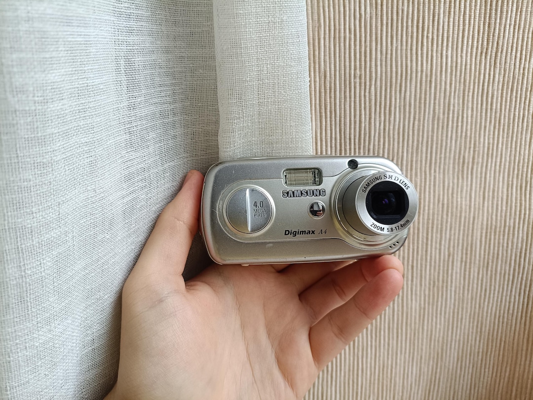 Samsung Digimax A4 Silver 4.0MP Digital Compact Camera Working FULL Set ...