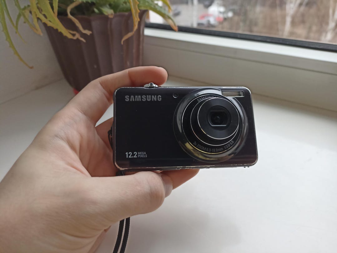 Samsung TL100 Black 12.2MP Digital Compact Camera Working FULL SET BOX ...