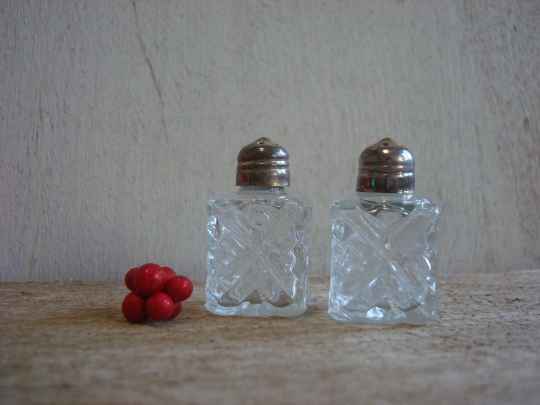 Dainty Glass Shakers // Cut Glass // Silverplate Lids // Set of 2 ...
