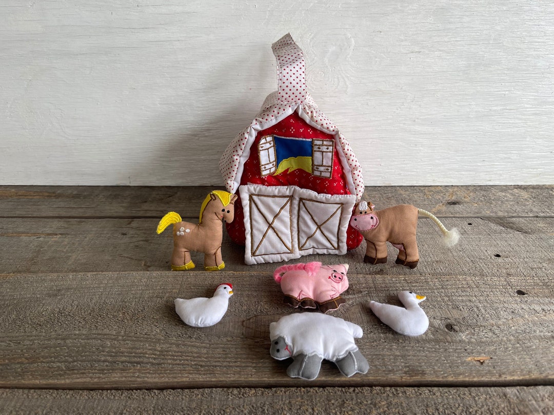 Fabric Barn With Animals // Learning Toy // Pockets of Learning - Etsy