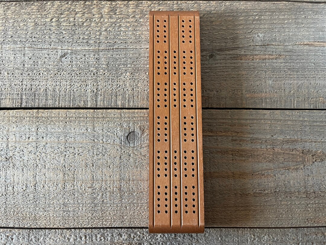 Vintage Cribbage Board // Vintage Game // Made of Wood - Etsy