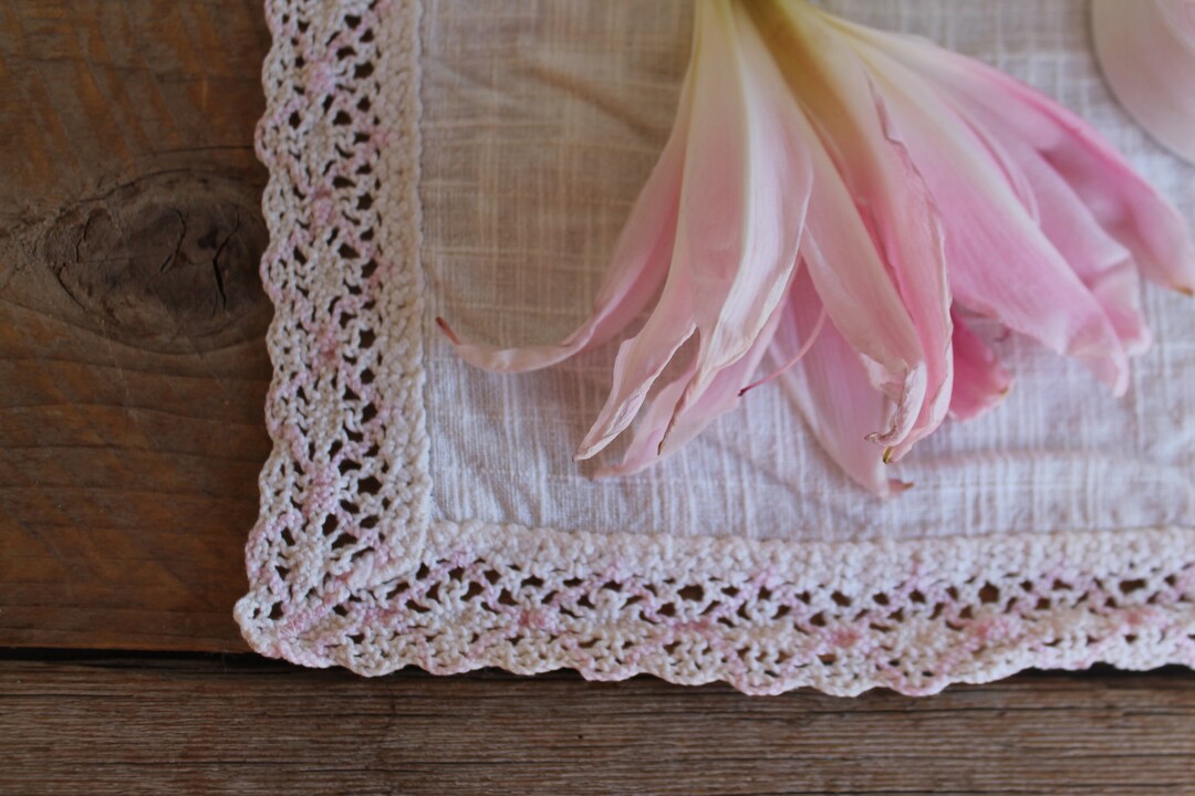 Vintage Table Scarf Doily, Rectangular Doily, Linen, Crocheted Doily ...