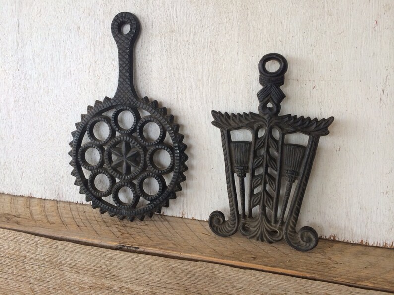 Vintage Cast Iron Metal Hot Plates Set of 2 - Etsy