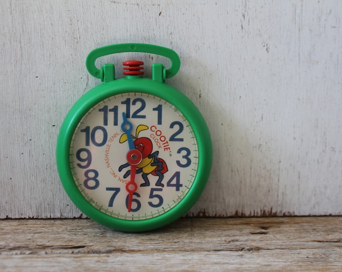 Vintage Cootie Clock // Play & Learn Clock // Kusan - Etsy