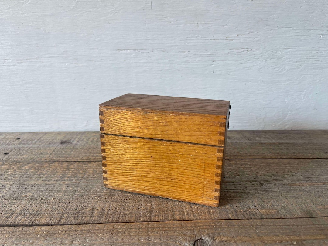 Vintage Wooden Recipe Card File Box // Dovetailed Corners // Rustic ...