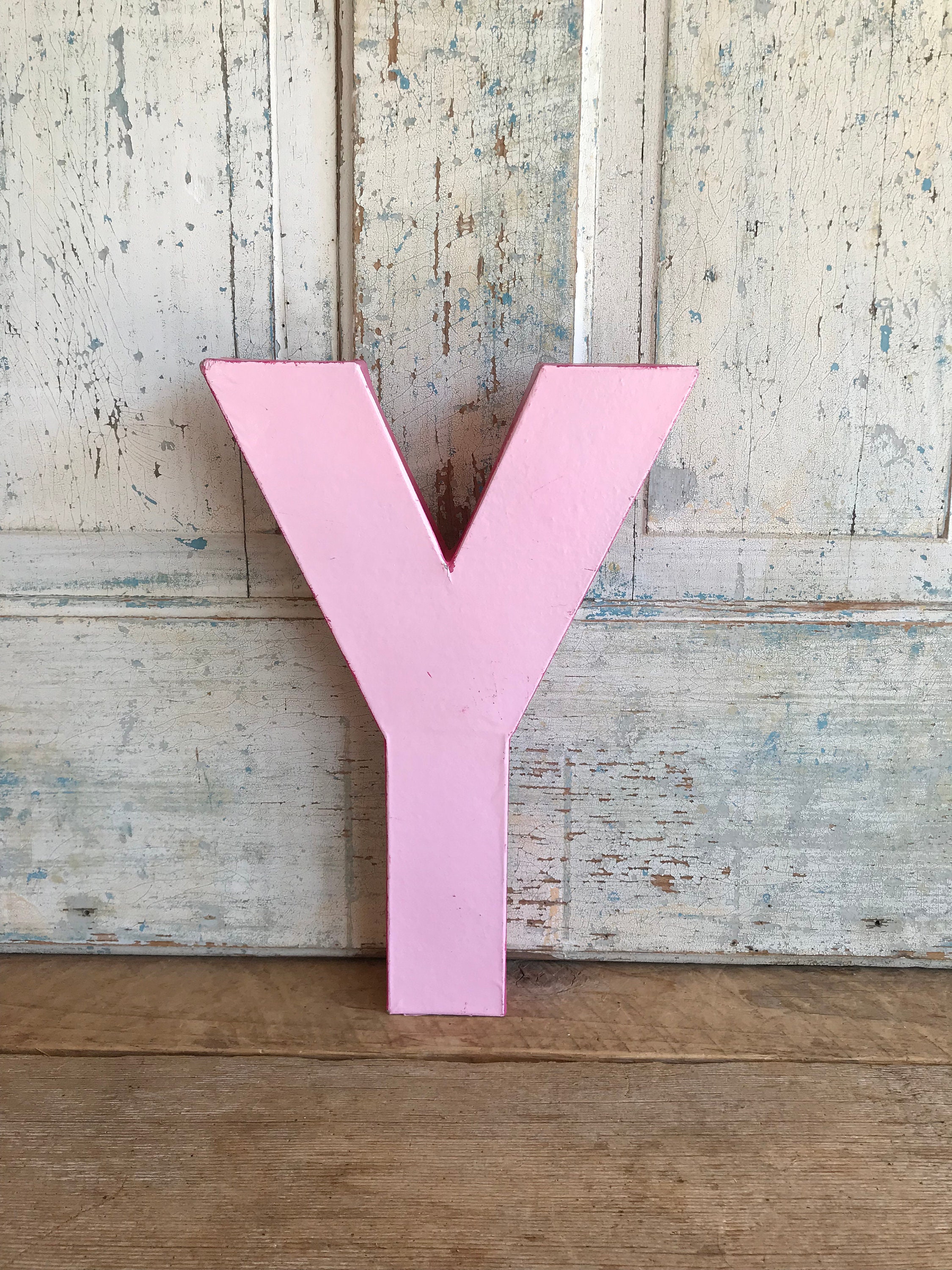 Letter Y Pink