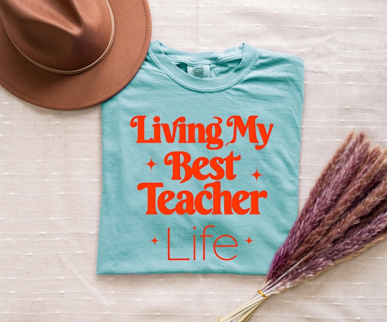 Retro Teacher Tee | Living My Best Teacher Life, Comfort Colors - Etsy