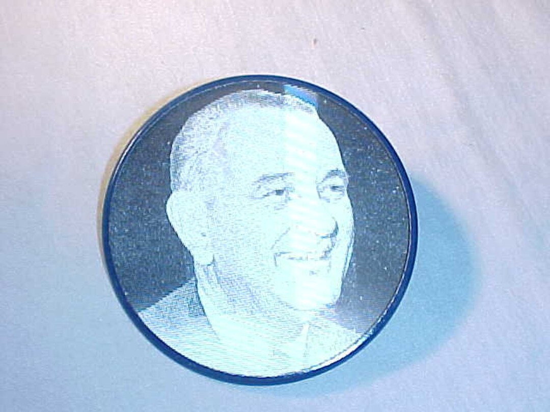 All the Way With LBJ Vari-vue Lenticular Flasher Pin Vintage Politcal ...