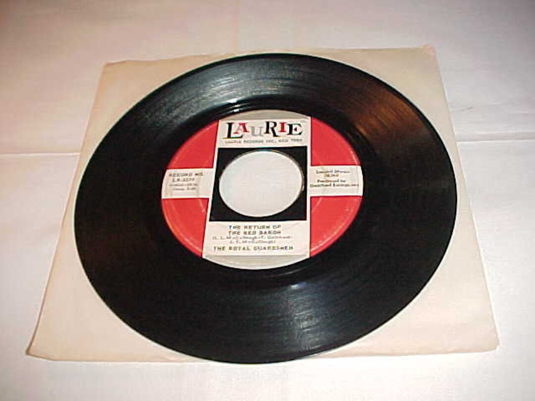 The Royal Guardsmen - 45 Vinyl Record - the Return of the Red Baron ...