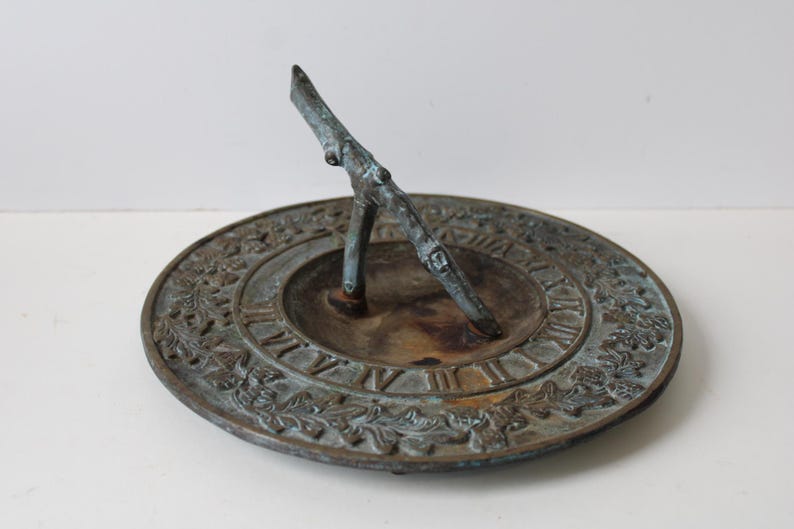 Vintage Aged Brass Sundial Leaves Acorns Home Garden Ornamental Sun ...