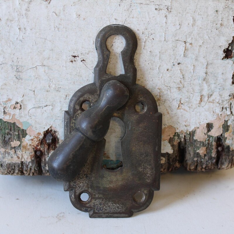 Keyhole Plates - Etsy