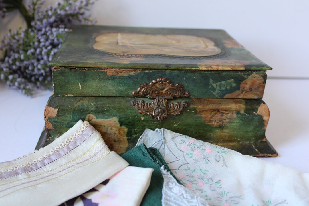 Antique Lidded Box Victorian Chest Handkerchief Storage Jewelry Vanity ...
