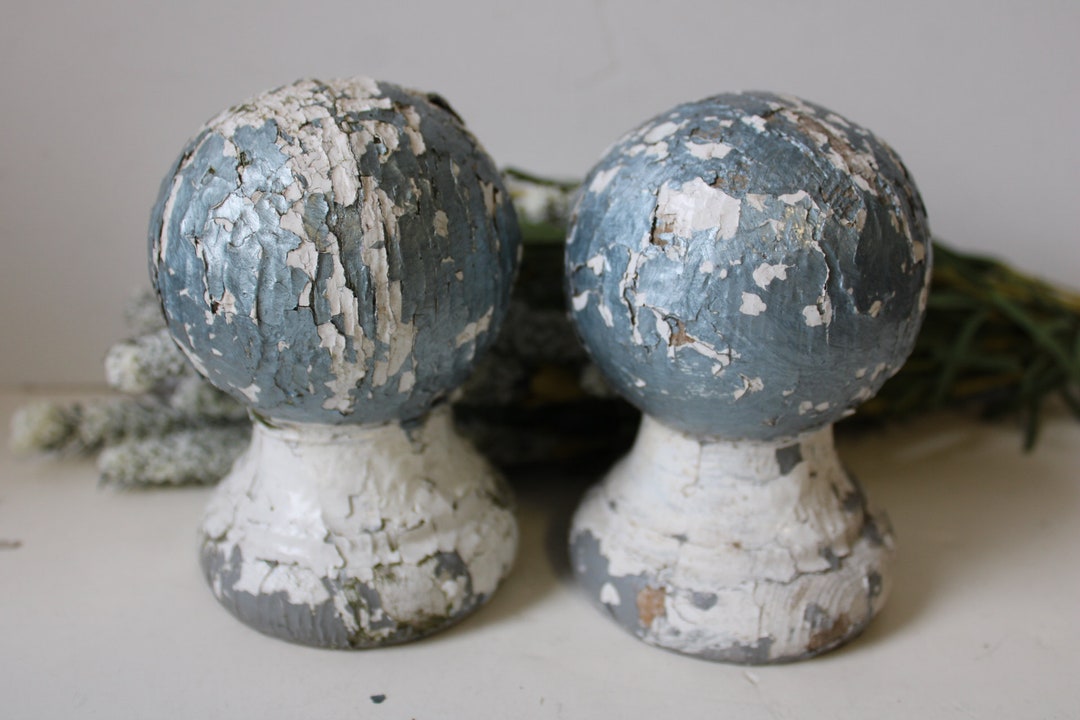 Two Vintage Wood Post Finials Architectural Salvage Chippy White Blue ...