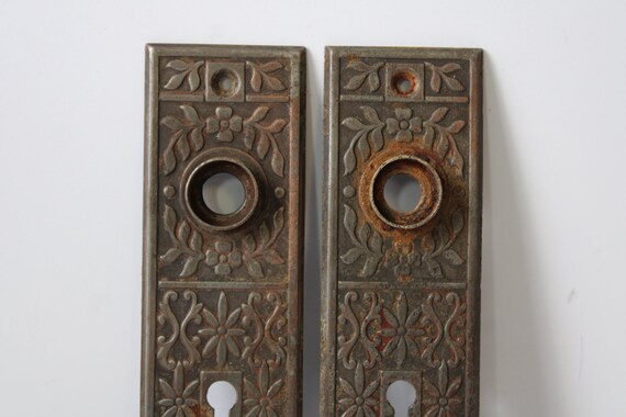 Home & Hobby Antique door plate Escutcheon skeleton key Art Deco ...