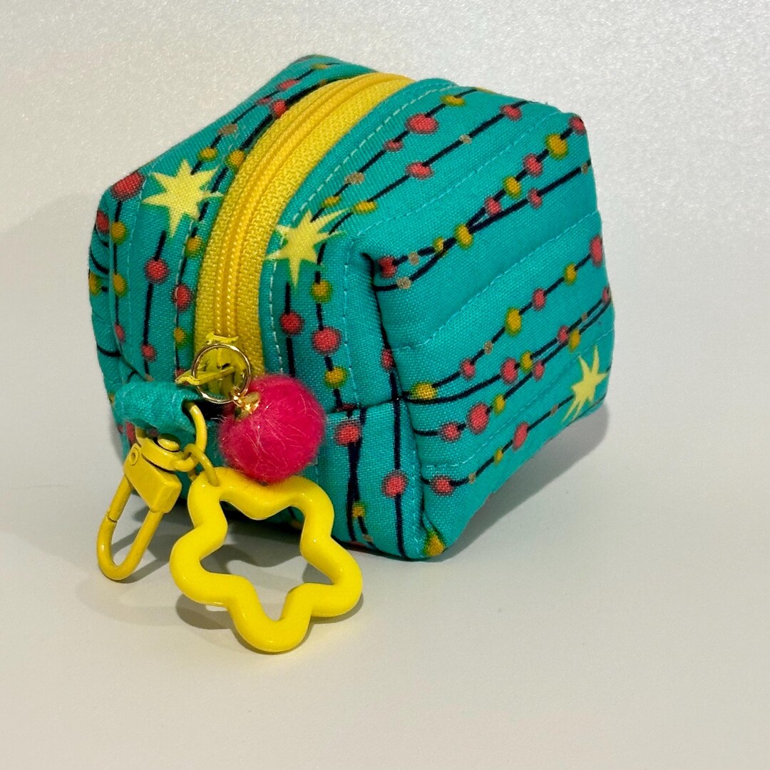 Star and Garland Tiny Box Pouch / Mini Box Pouch / Quilted Pouch ...