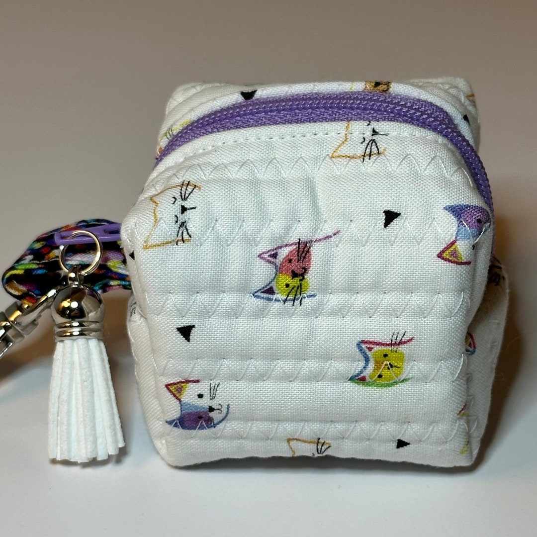 Cat Tiny Box Pouch / Mini Box Pouch / Quilted Pouch Keychain / Tiny ...