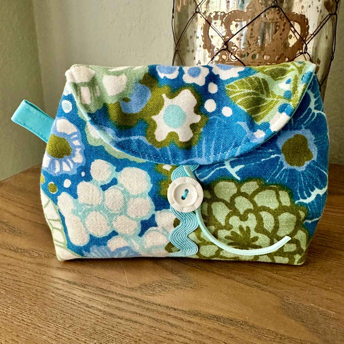 Vintage Curtain Flap Pouch / Retro Pouch / Vintage Floral Purse ...