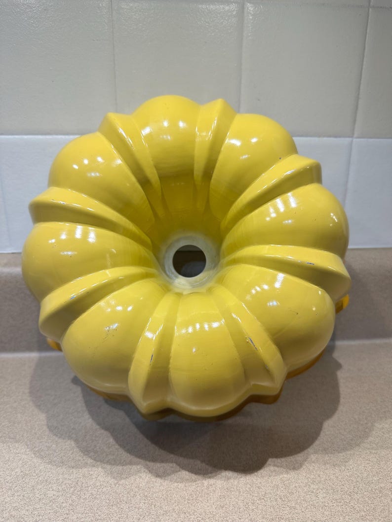 Nordic Ware Fluted Bundt Pan - Etsy