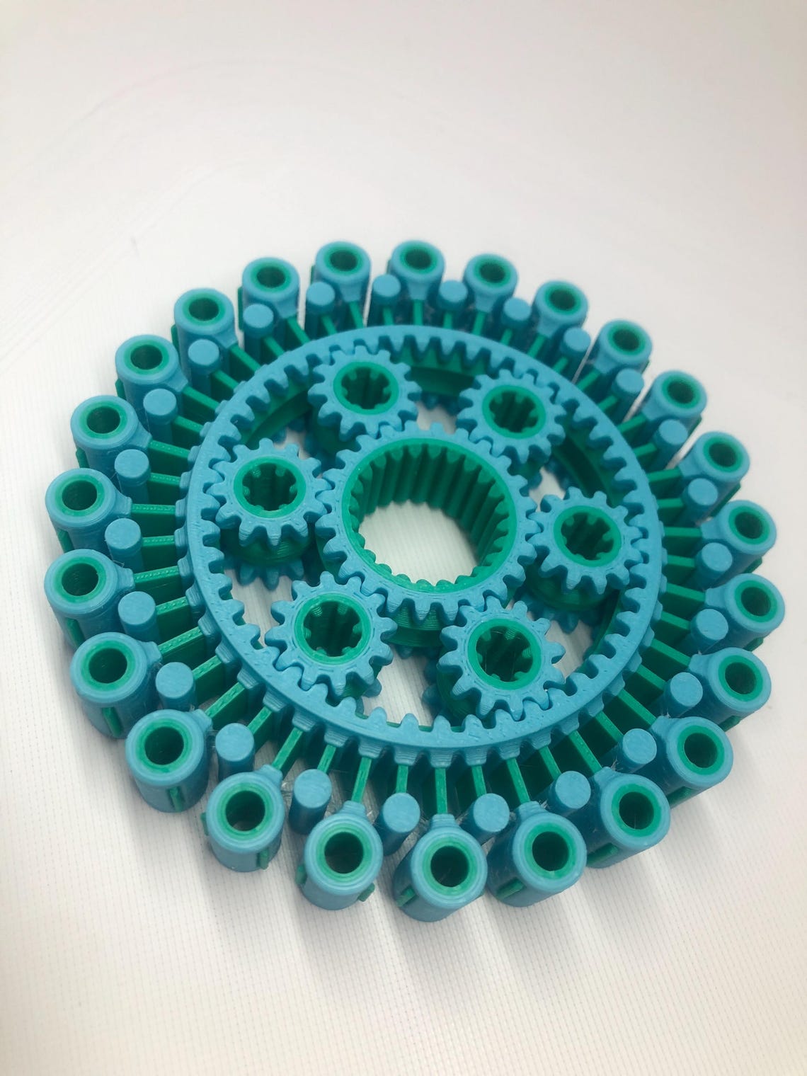 Revolver - Planetary Gears Fidget Spinner, Fun, Busy Toy, Stress ...