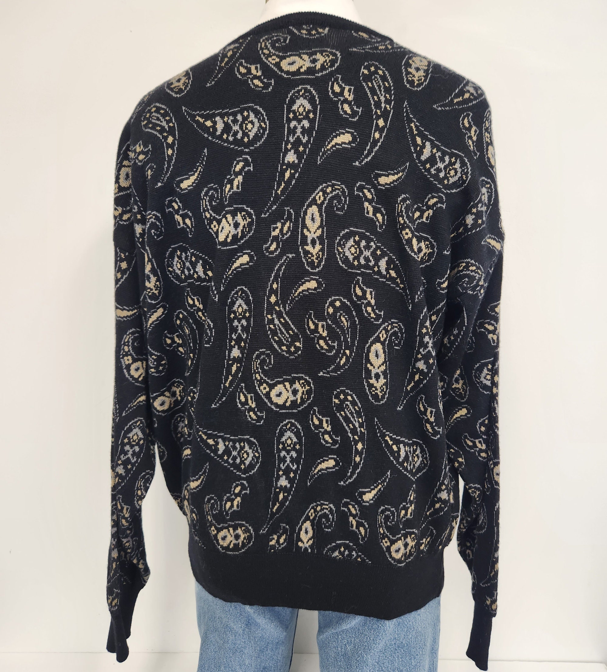 Vintage 1980's Men's Countess Mara Black and Tan Paisley X-large ...