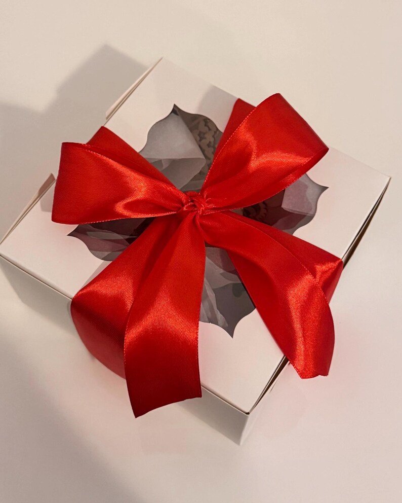 Handmade Cozy Gift Box for Girls ( 7 Items ) – Beige Hair Accessories ...