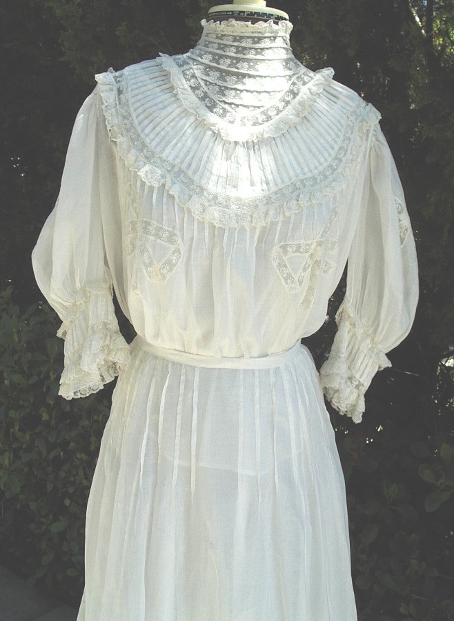 Original Victorian 2pc. Cotton Batiste Gown Elaborate Workmanship ...