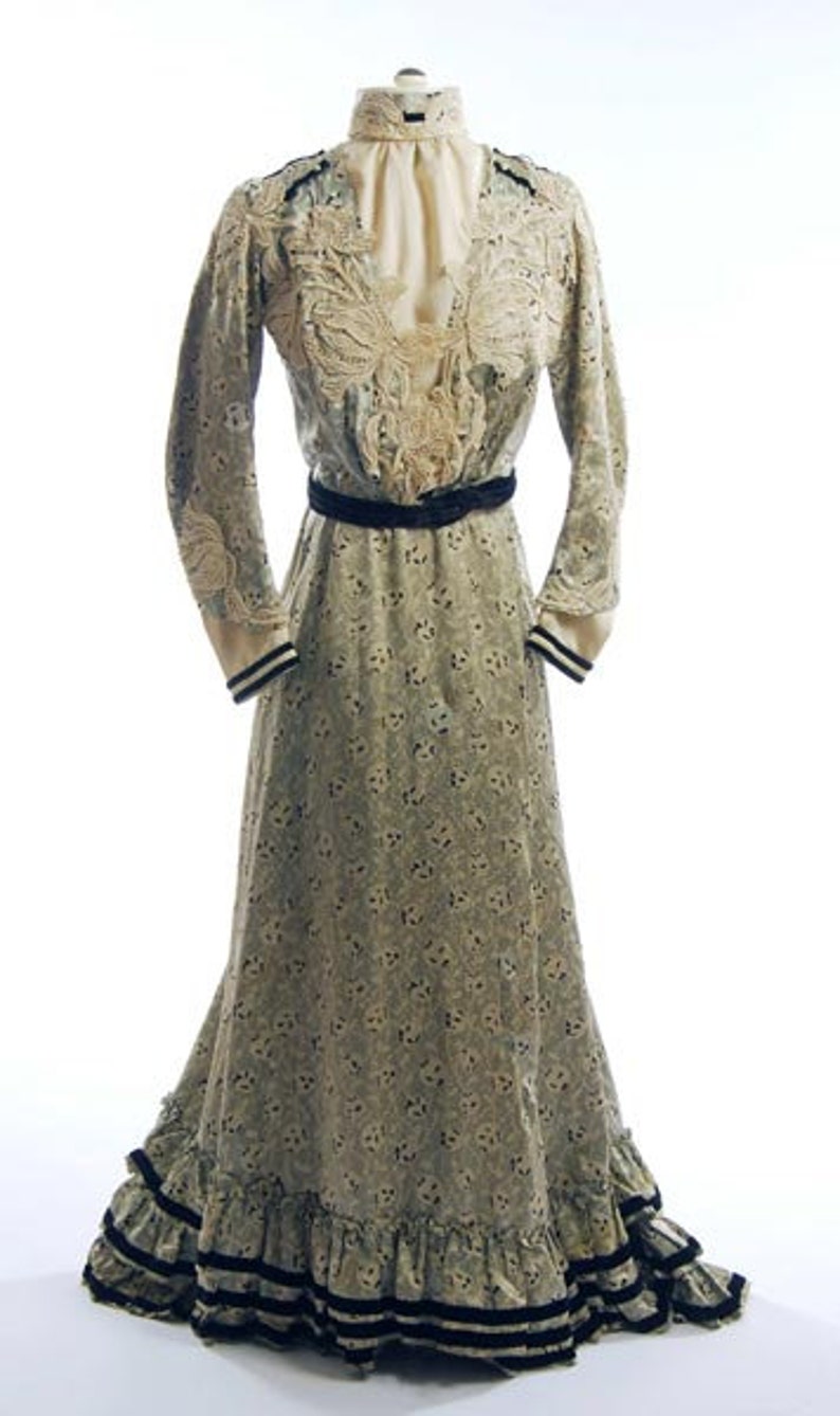 Original Victorian.sage Color Silk Satin With Polka Dot Print 2pc ...