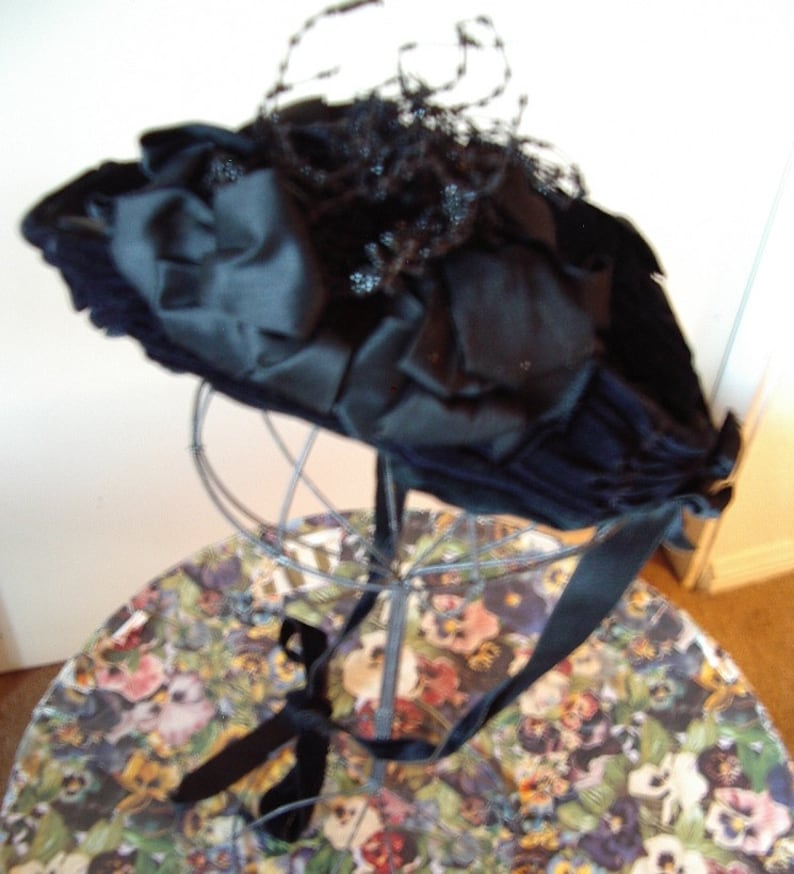Original 1870s Victorian Velvet Spoon Bonnet Ribbon/jet Trim Mint Cond ...