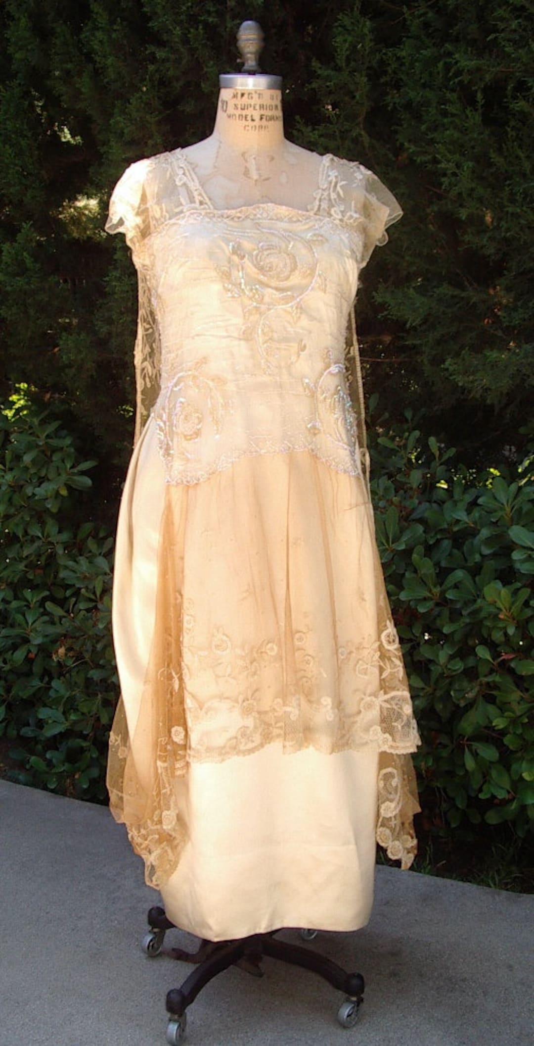 Original 1914/1918 Era Wedding Gown, Cream Silk Satin Elaborate Pannier ...