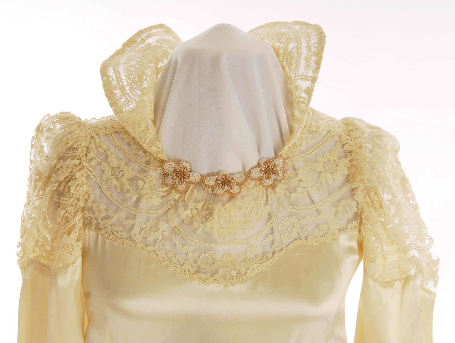 Original 1940s Wedding Gown Cream Silk Satin Gown, Lace Yoke and Collar ...