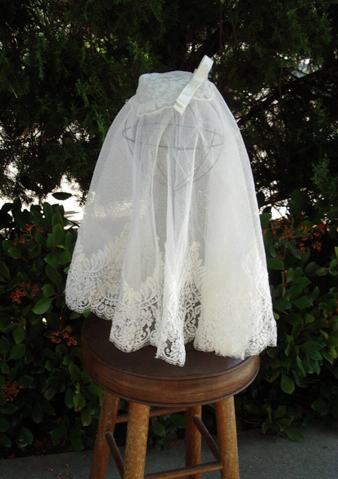 Short Circular Wedding/confirmation Double Veil Chantilly Lace Edging ...