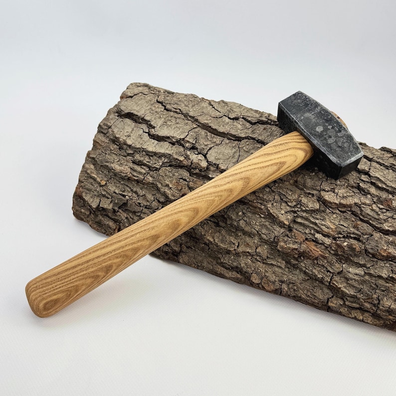 Blacksmith's Hammer – Hand-forged 52100 Carbon Steel Head, Ergonomic ...