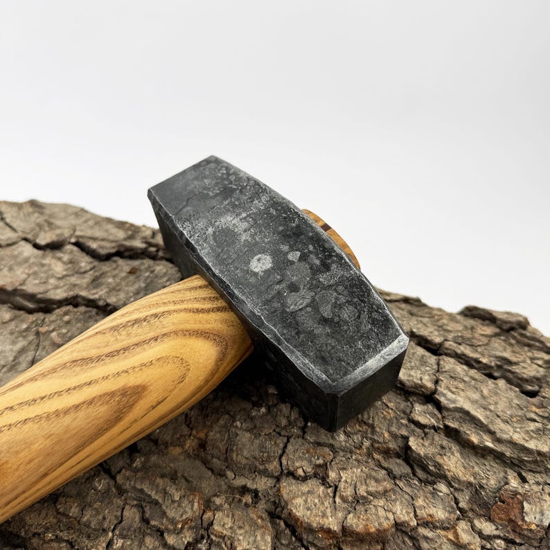 Blacksmith's Hammer – Hand-forged 52100 Carbon Steel Head, Ergonomic ...