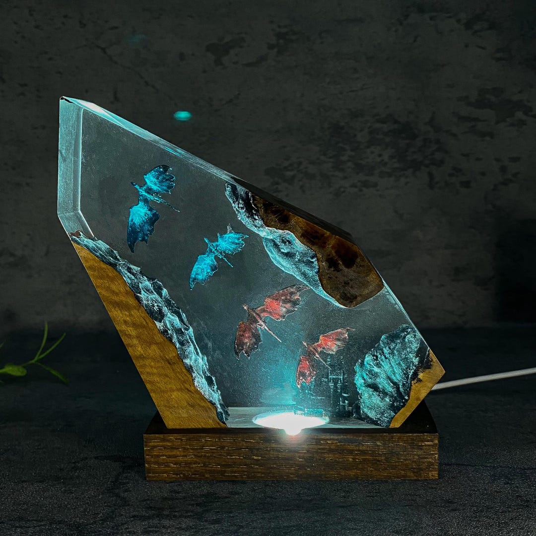 Dragon Battle Resin Lamp - Epoxy Fantasy Scene With Flying Dragons ...