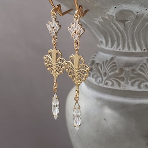 Crystal and Filigree Art Deco Earrings Flapper Jewelry 1920s Earrings ...