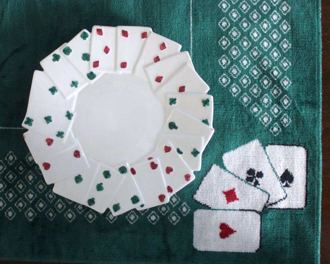 Retro GAME NIGHT 1950s Set of 4 Plates Red Green Playing - Etsy