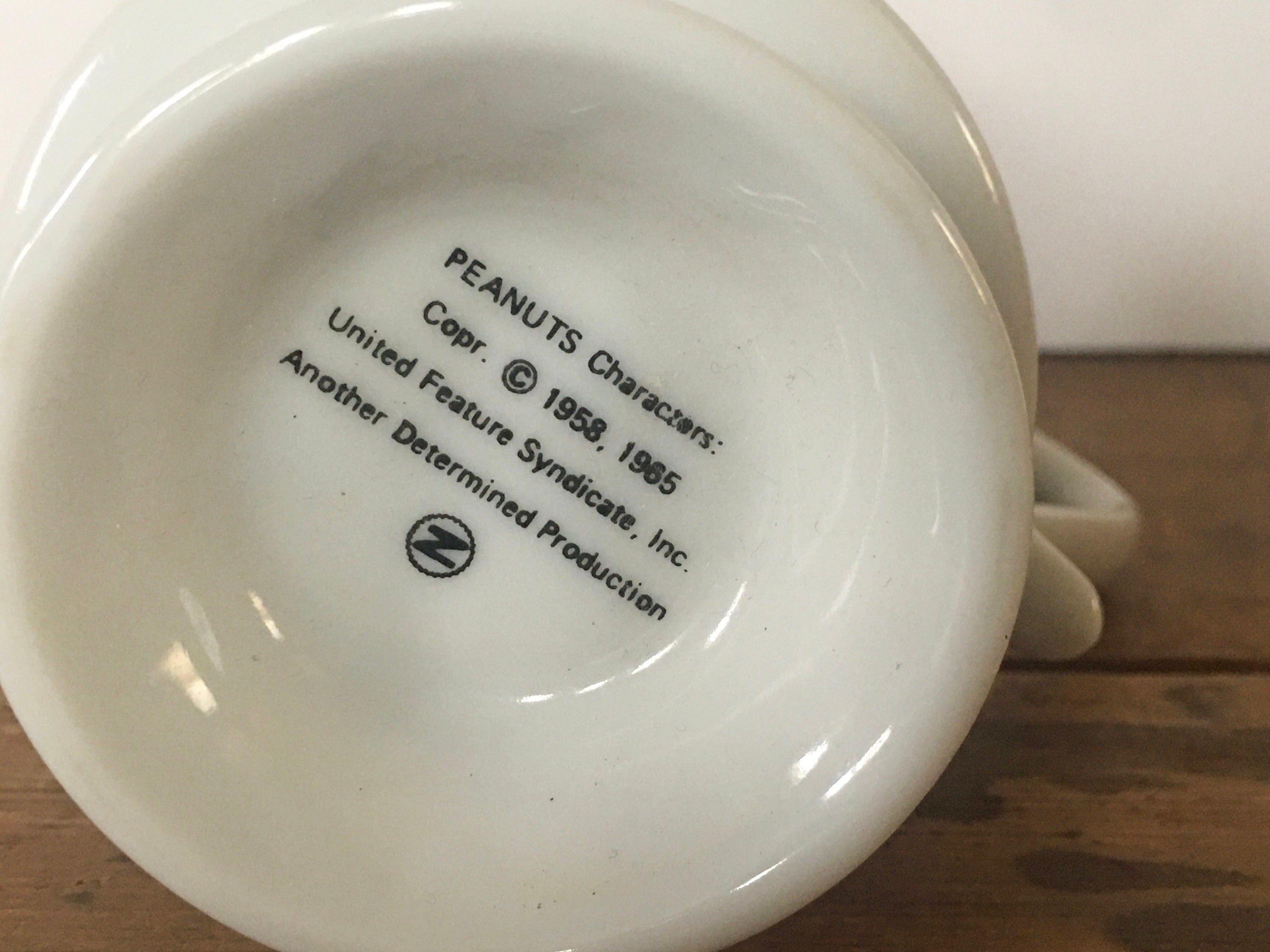 STRIKE! 1965 Peanuts Coffee Mug With SNOOPY and WOODSTOCK Bowling ...