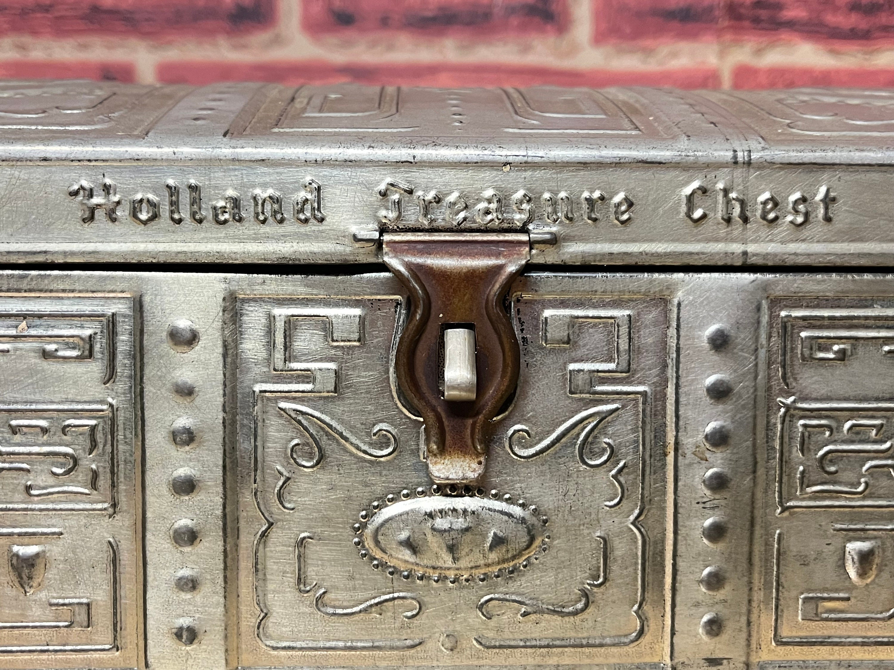 Treasure Chest, 1960s Tin Vintage Jewelry BOX: Valet, Stash, Gift for ...