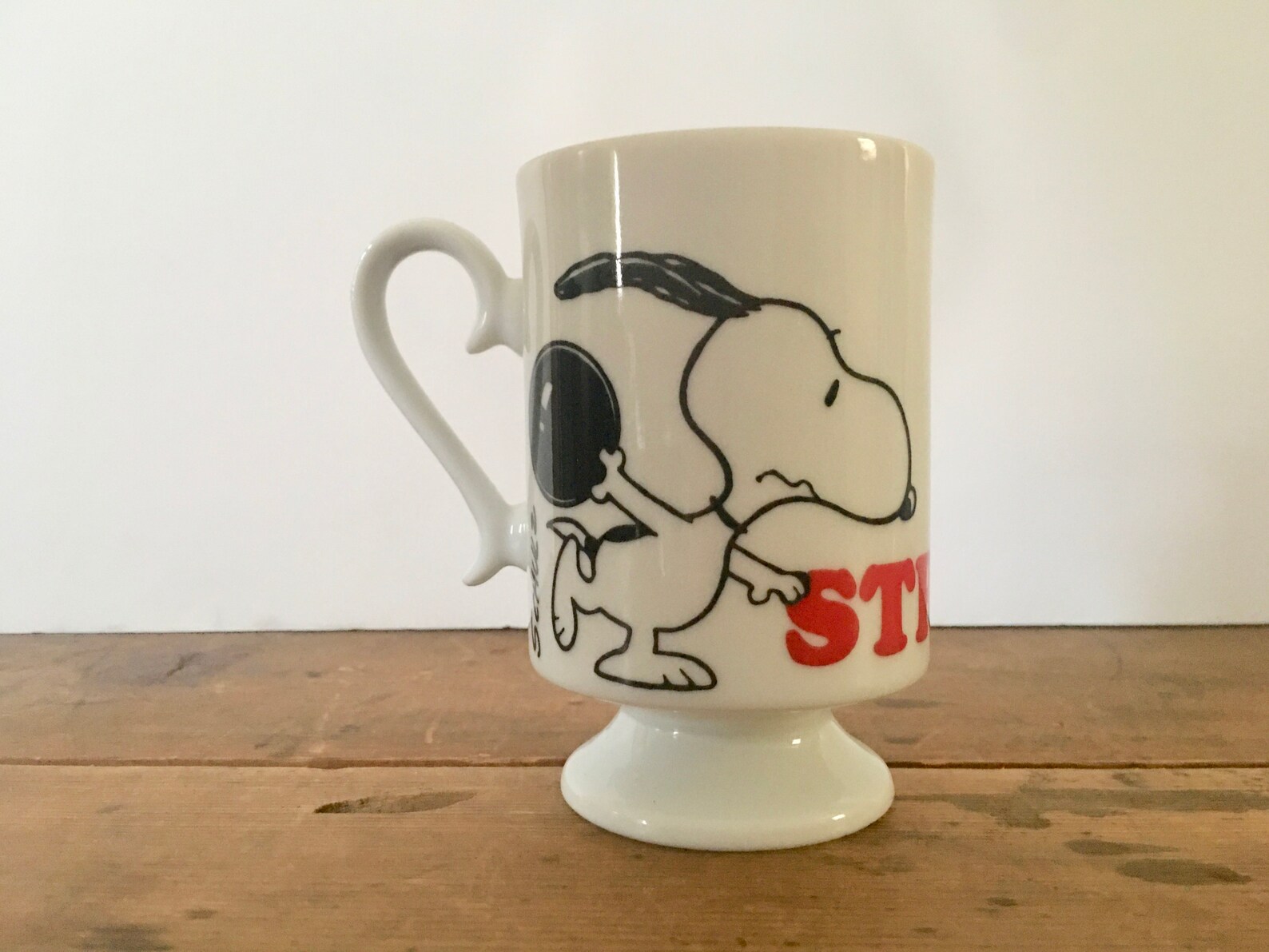 STRIKE! 1965 Peanuts Coffee Mug With SNOOPY and WOODSTOCK Bowling ...
